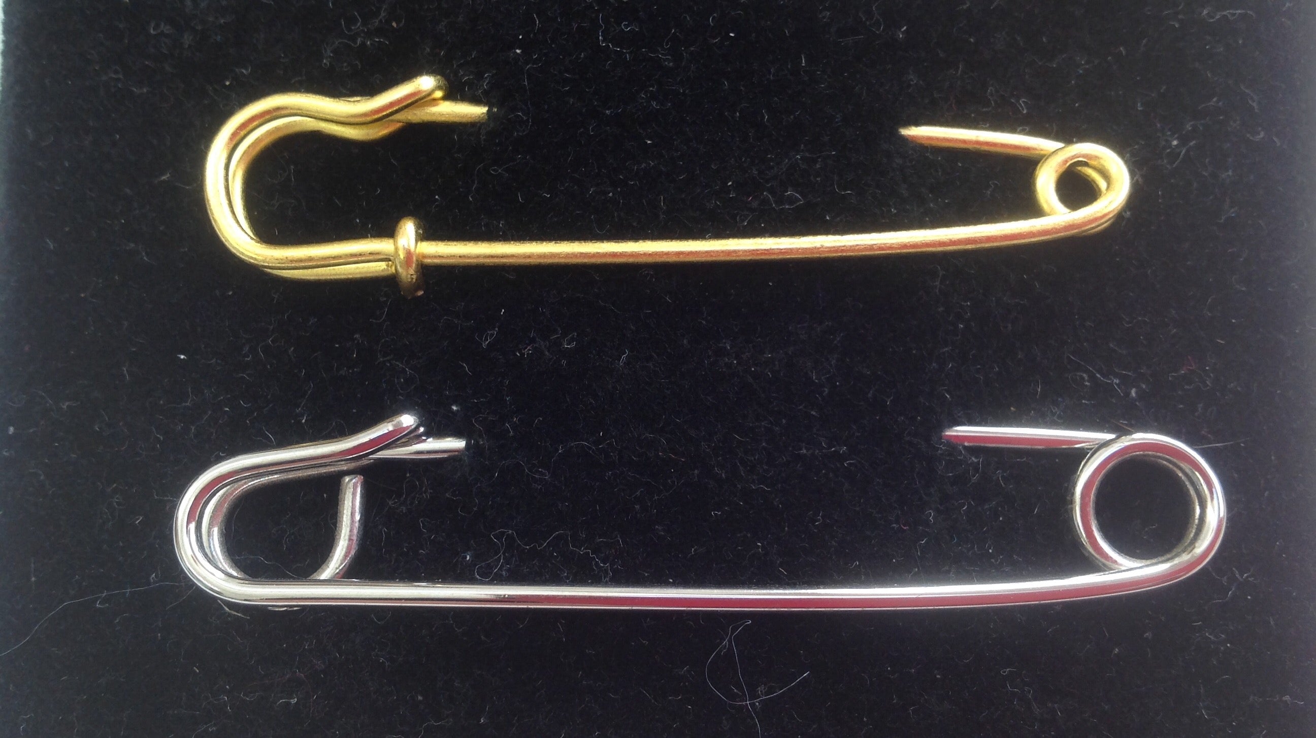 Plain Stock Pins – Zafina